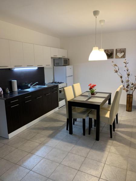 Várlak Apartman - Velence