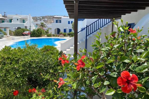 Pigeon House Ornos Beach - Mykonos Region