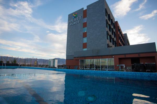 Hyatt Place Saltillo - 薩爾蒂約