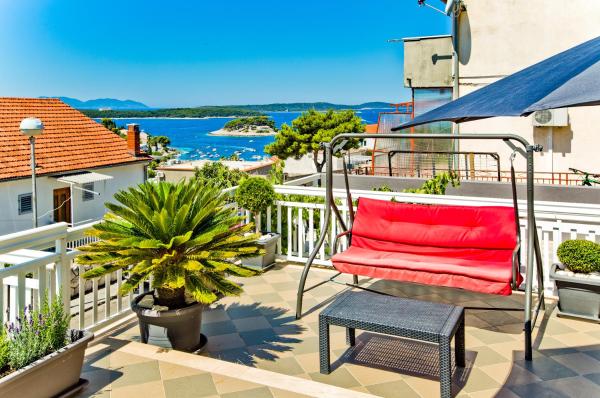 Apartments Dorijan - Hvar