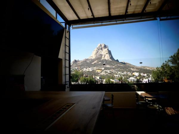 Hotel Mr Lion And Spa - Bernal