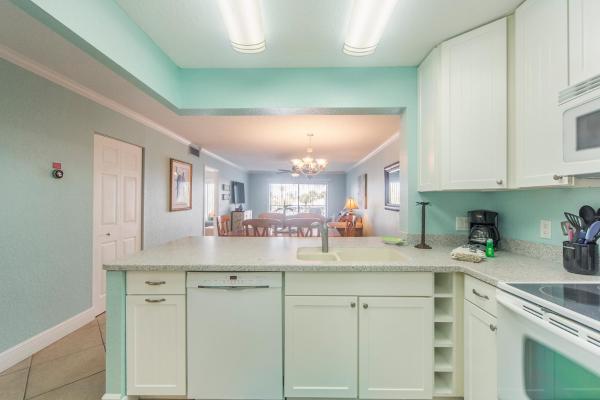 #101 Madeira Norte Condo - Madeira Beach, FL