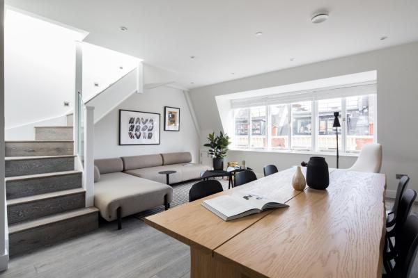 Hausd - Leicester Square - Central London