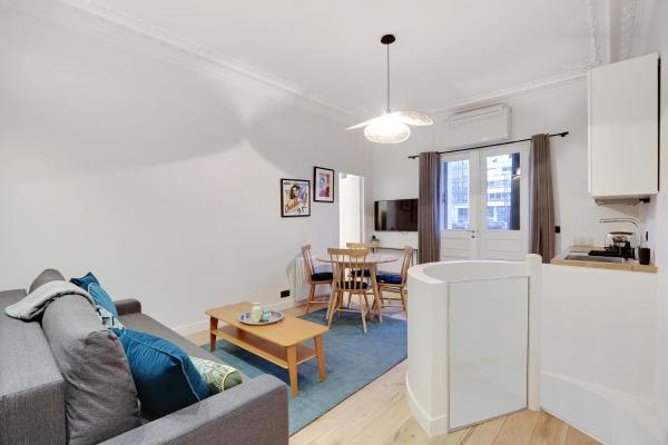 Pick A Flat's Apartment In Neuilly Sur Seine - Avenue Charles De Gaulle - Neuilly-sur-Seine