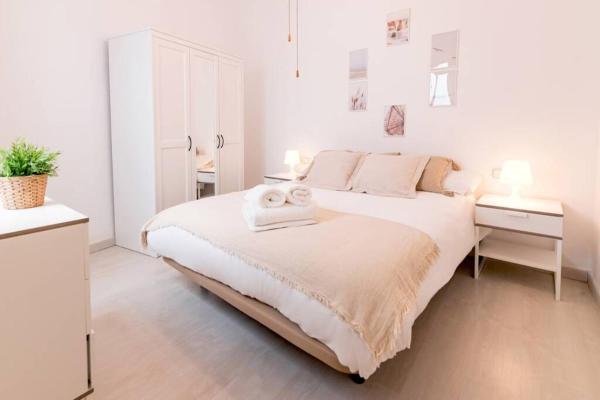 Plaza De La Merced Historic Center - Málaga