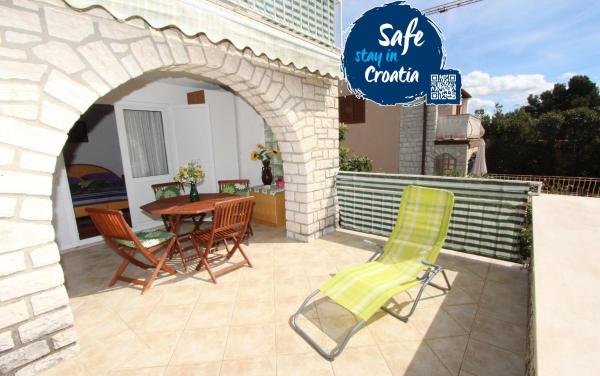 Apartments Monpeloso - Istria