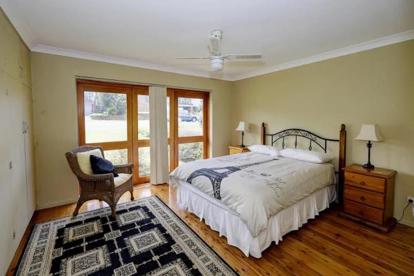 Retreat On Gleeson - Forster