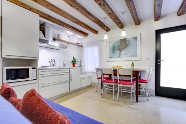 Cozy Apartment Up To 4 In Biennale Giardini By Bricola Apartments - Lido di Venezia