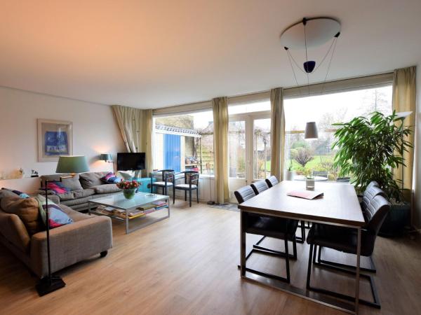 Holiday Home In Voorburg With Terrace - The Hague