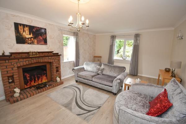 Hare Lodge - Woodhall Spa