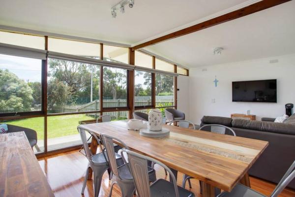 Beach Days Family Escape, Dromana - Shire of Mornington Peninsula