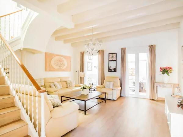 Sitges Spaces Beach House-4 Bedrooms, 3 Bathrooms, Large Terrace, Jacuzzi, Center-beach - Sitges