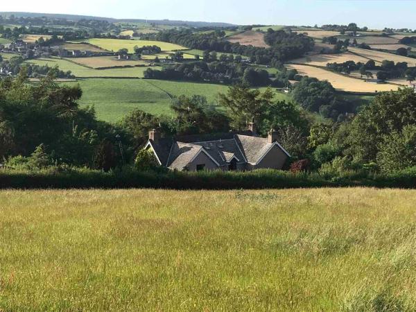 Converted Stone Barn -20 Acres - Farm Animals! - Wales