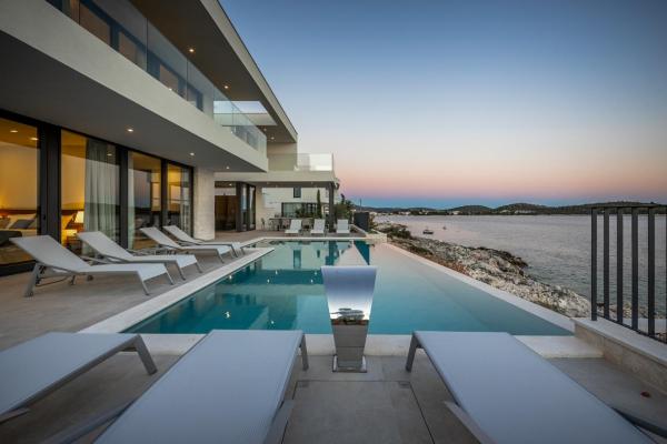 Animare Villas - Rogoznica