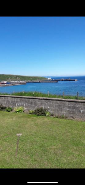 Four Waves - Thurso