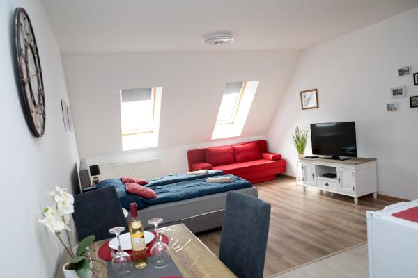Kossuth Apartmanház - Tata
