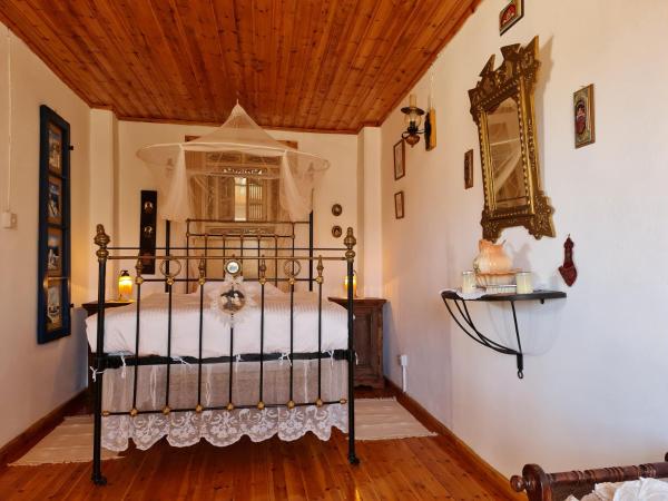 Kassandras Place In Omodos Village - Cyprus