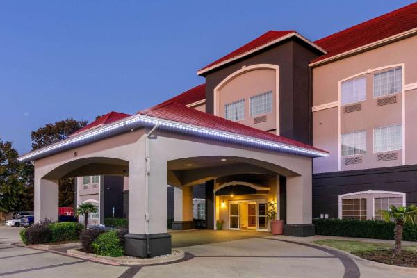 La Quinta Inn & Suites By Wyndham I-20 Longview South - Longview, TX