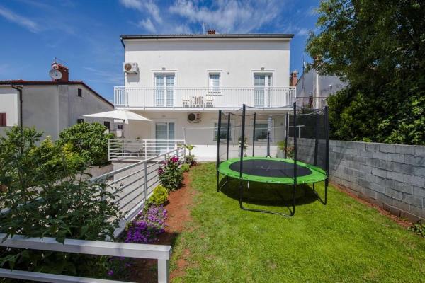 Apartment In Rovinj With Balcony, Air Conditioning, Wifi, Dishwasher (230-2) - 貝爾