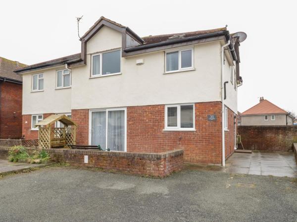 31 Lloyd Street West - Llandudno