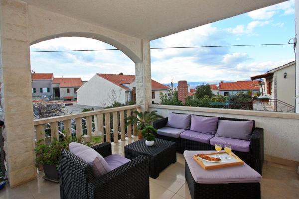 Apartment Petra - Supetar