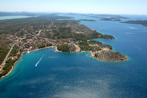 Apartmani "Marko" Dugovača - Murter