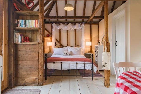 The Granary By Bloom Stays - Canterbury