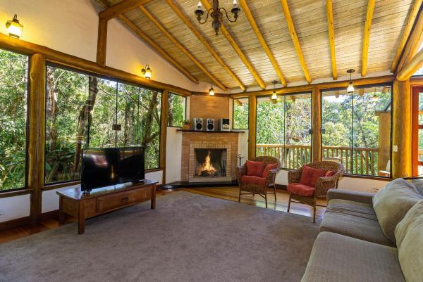 Casa Com áRea Gourmet Perto Do Parque Amantikir - Campos do Jordão