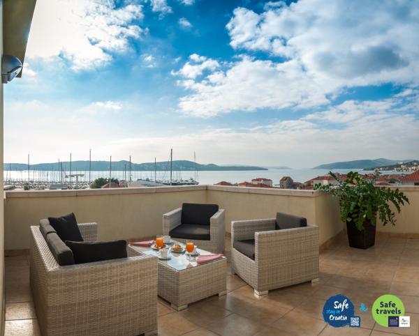 Hotel Rotondo - Okrug Gornji