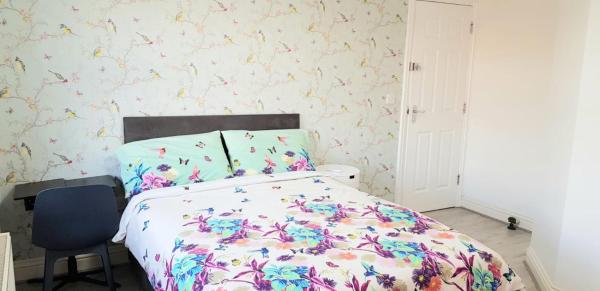 Stunning Room With Large Private Bathroom - イギリス ダービー