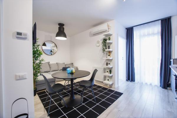 Trendy Apartment Near City Center - Oradea