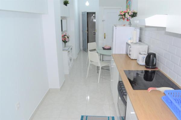 Stunning 2 Bedroom Apartment Fully Refurbished With Air-conditioning - Alicante