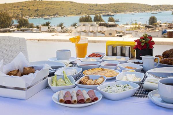 Hola Bodrum - Göltürkbükü