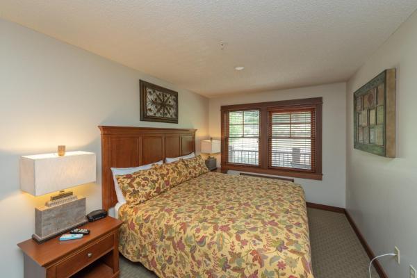 A212 - 1 Bedroom Standard View Suite With Oversized Deck And Seating! - Deep Creek Lake, MD