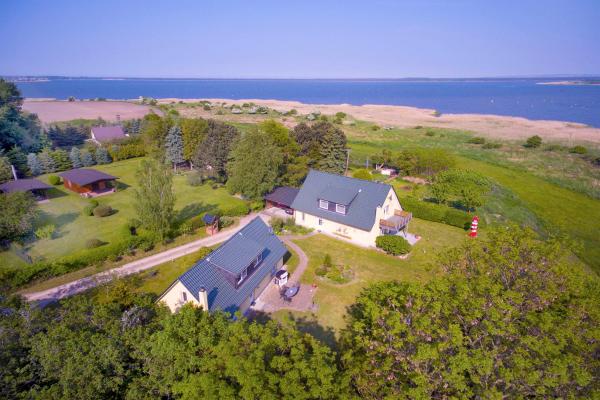 Ferienhaus Kormoran Haus - Terrasse, Garten, Am Wasser - Breege