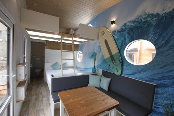 Tiny Wave Tiny House Auf Dem Campingplatz Strandgut - Mer du Nord