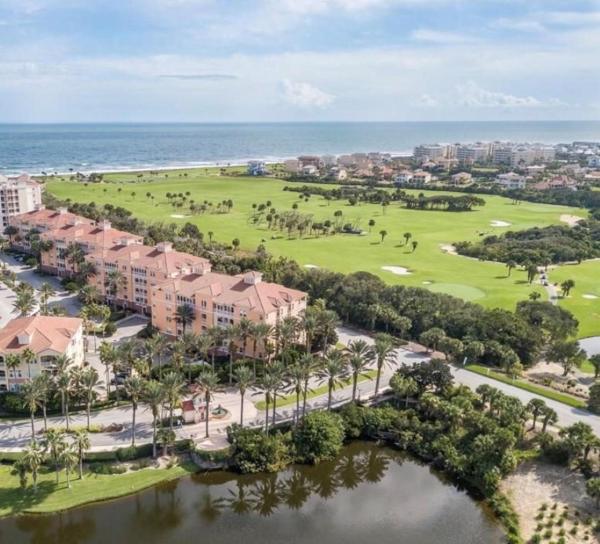 Palm Coast, Fl 2bd 2br Beach Villa! Walk To The Ocean! - Palm Coast, FL