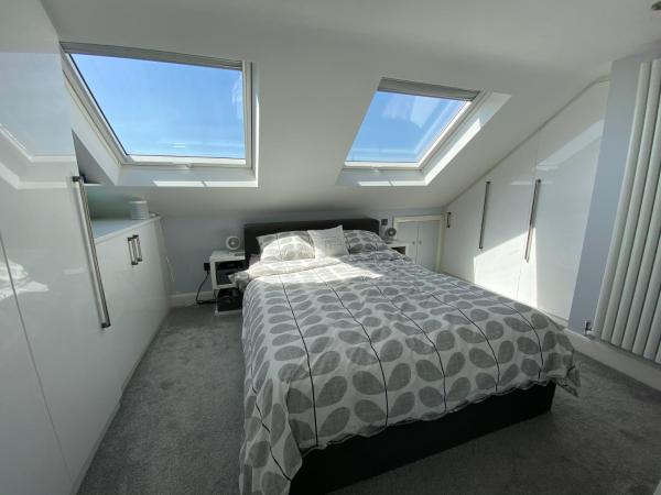 3 Bed Apartment In Colliers Wood - 克羅伊登