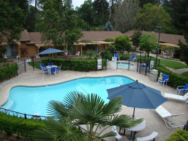 Ponderosa Gardens Motel - California