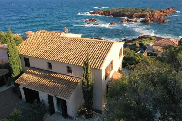 Waterfront House With Sea View - Saint-Raphaël