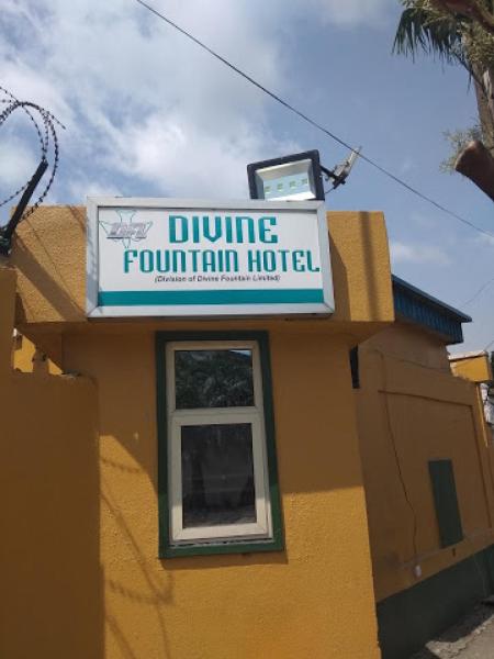 Room In Lodge - Divine Fountain Hotel - Lagos