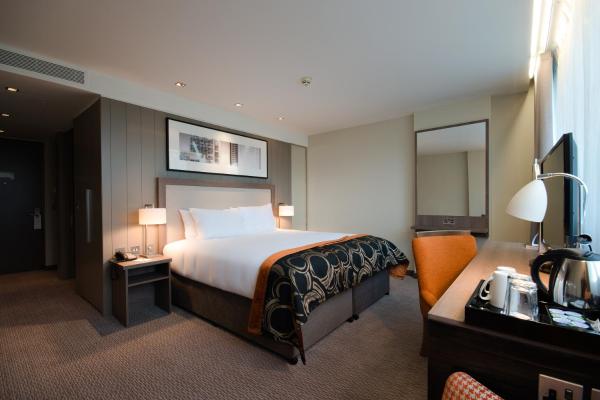 Clayton Hotel Chiswick - London