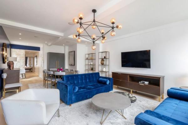 Stunning 2 Bedroom Apartment - Paris 11e Arrondissement