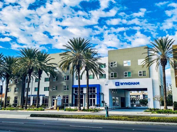 Wyndham Anaheim - Anaheim