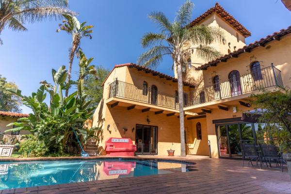 Airport Tower Lodge - Boksburg