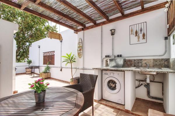 Barceló 21, Breakfast Included, Parking On Request, Atico With Terrace & Studio With Patio, Center, Quite, Bc - Provincia Málaga, Spagna