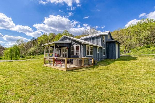 The Barn, Hot Tub, Wifi, 560 Free Tickets Each Paid Day - Great Smoky Mountains National Park