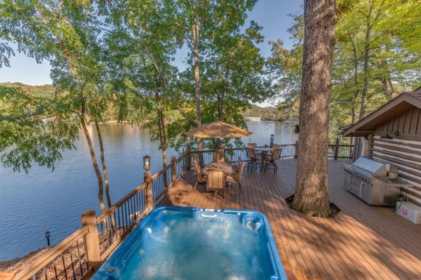 Cabin At White Oak Point - Lake Lure, NC