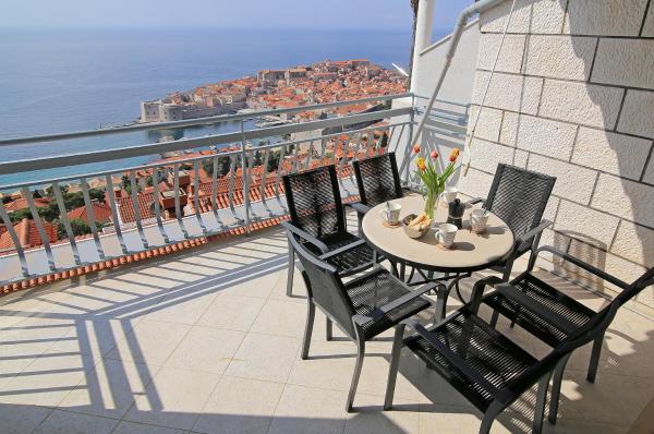 Spacious 2 Br Apt Luxeview- Oldtownview, 10min To Town - Dubrovnik