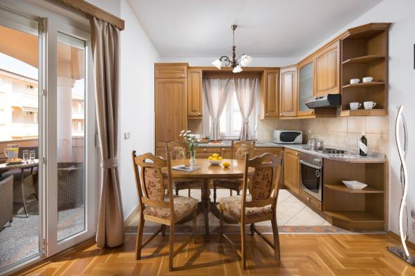 Apartment Mozart - Two Bedroom Apartment With Terrace - Premantura